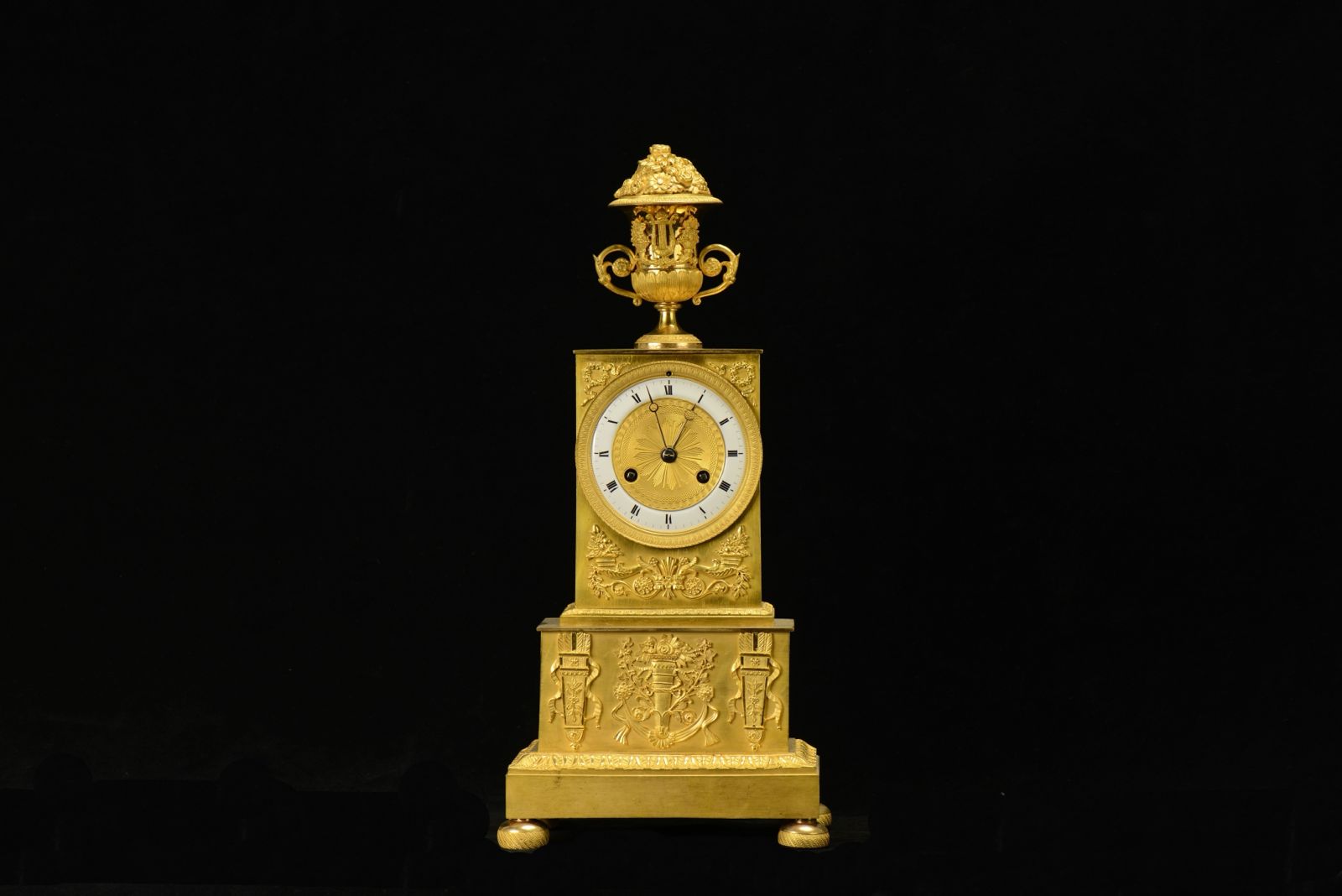 PENDOLA PARIGINA DORATA A MERCURIO – Atelier Orologiaio